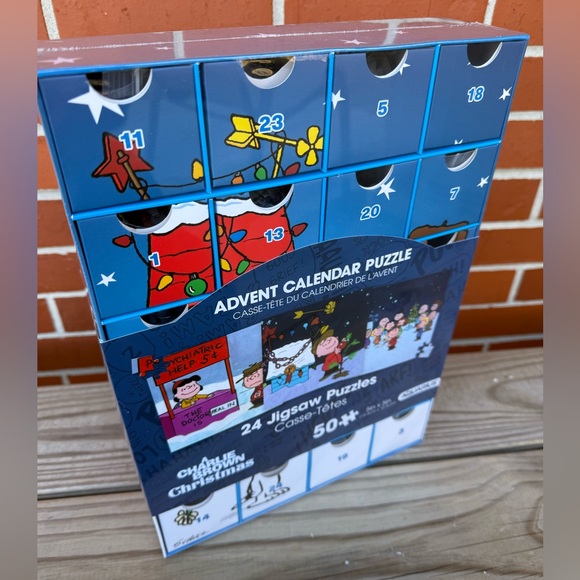 Aquarius | Holiday | Peanuts Charlie Brown Christmas Advent Calendar 24 ...
